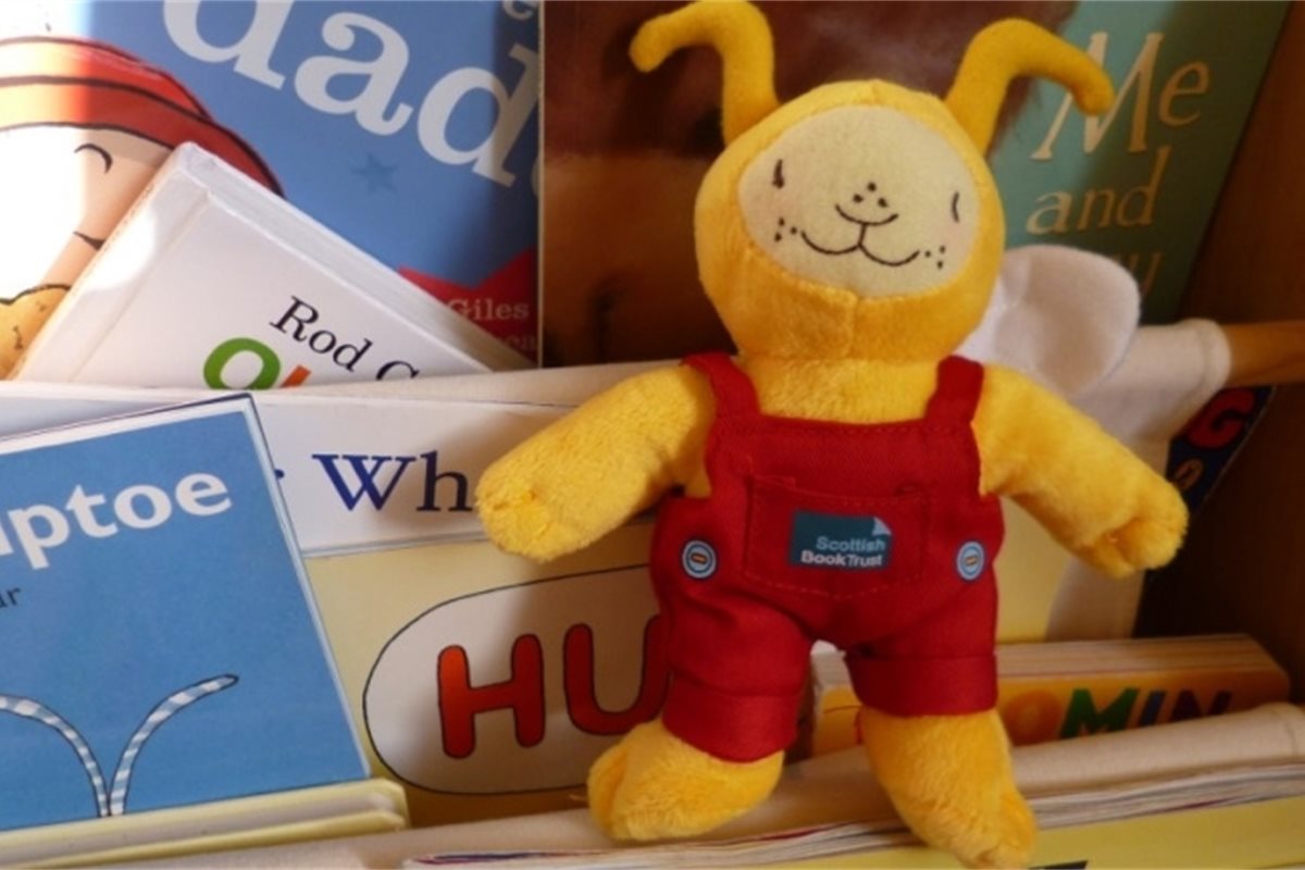 Holyrood Magazine Article | Free books scheme extended to P2 and P3