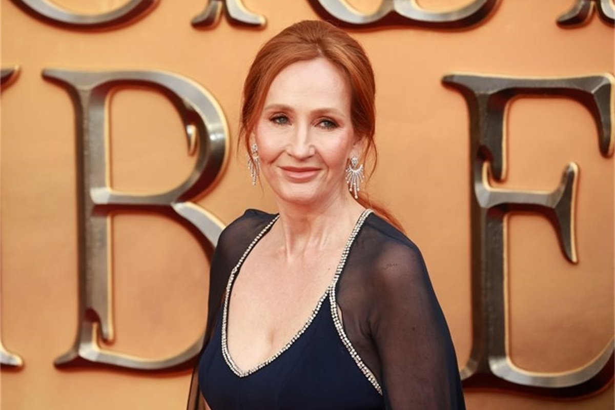 Holyrood Article | JK Rowling challenges police to ‘arrest me’ over ...