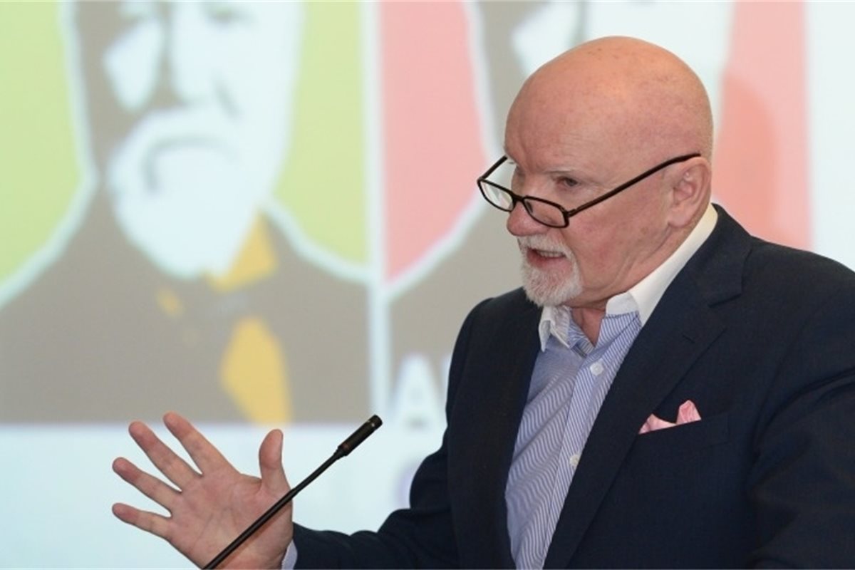 Holyrood Article | Sir Tom Hunter to give 100 young people £1,000 to be ...