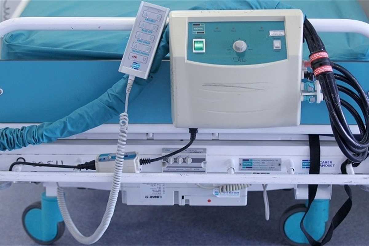 Holyrood Article | Scottish hospitals boosted by drop in delayed ...